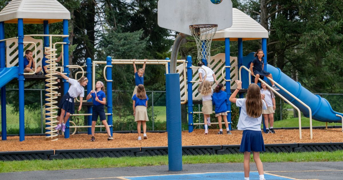 Middle School Grades 6-8 - The Hillside School